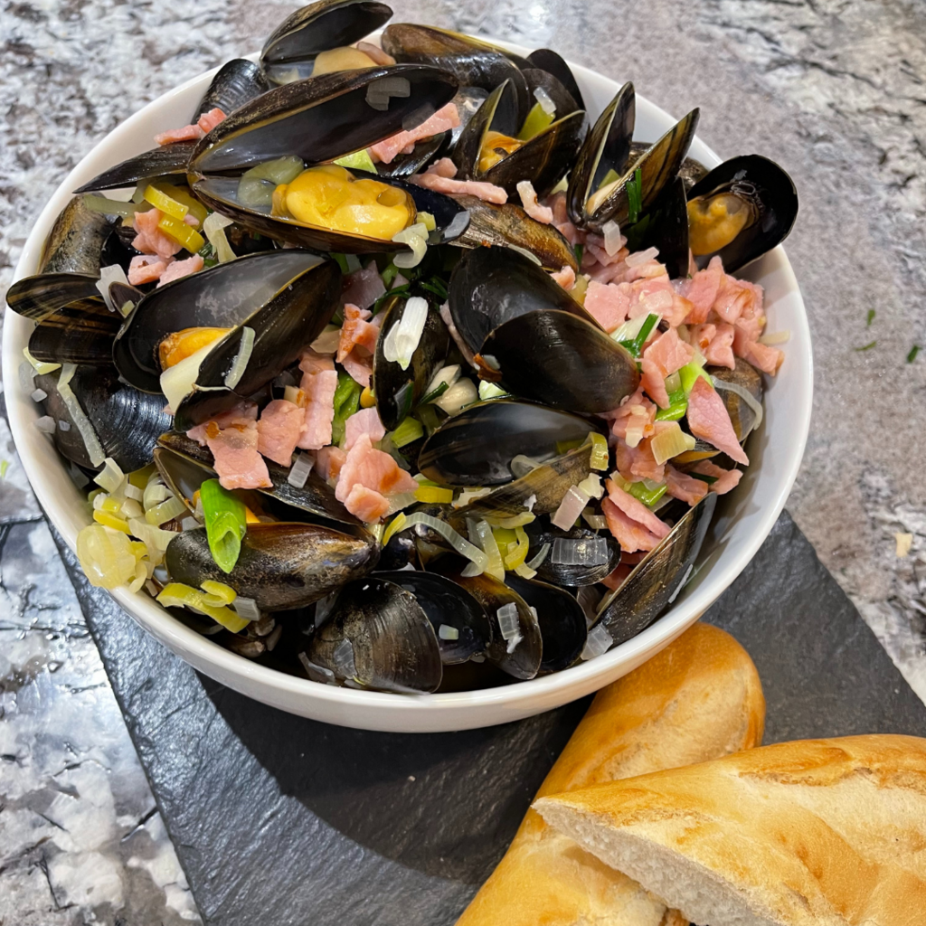 Shetland Mussels with leeks, apple and cider - Hodgson Fish